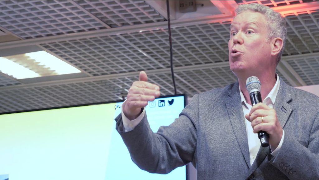 Le MIPTV selon Andrew Eborn - Road to Cinema