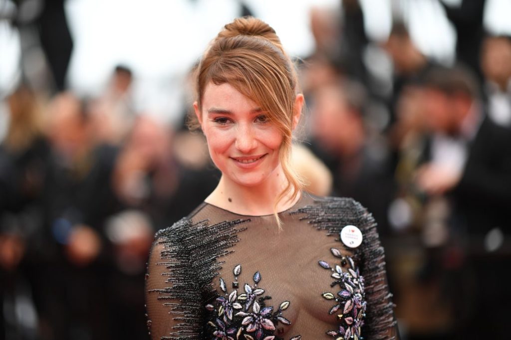 Déborah François, actrice complète et réalisatrice en devenir - Road to ...